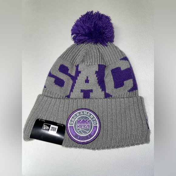 New Era | Accessories | Nwt New Era Ne2 Sacramento Kings Knit Pom ...